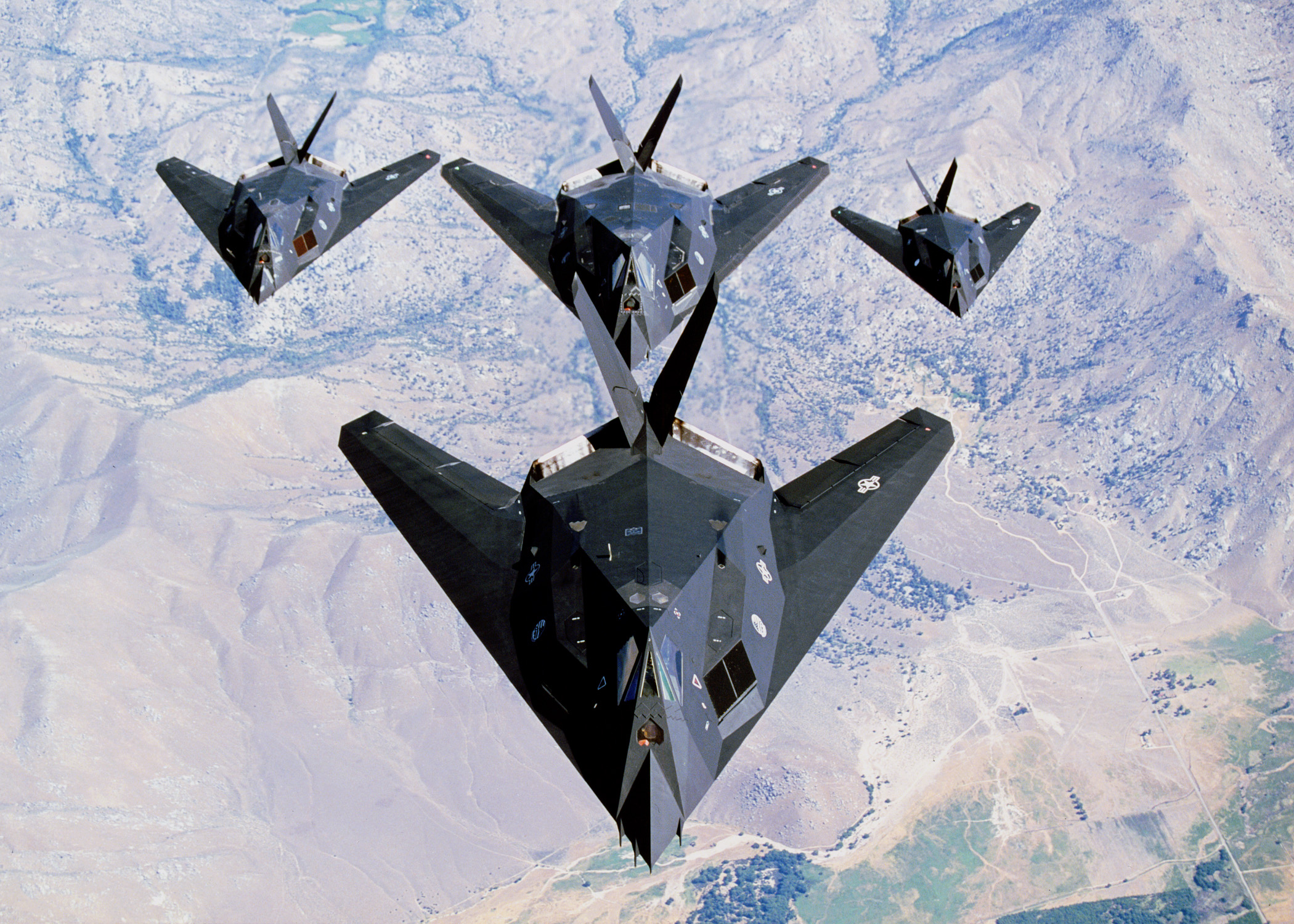 USAF_F-117_Nighthawk_formation_(1) | Hush-Kit Aviation World