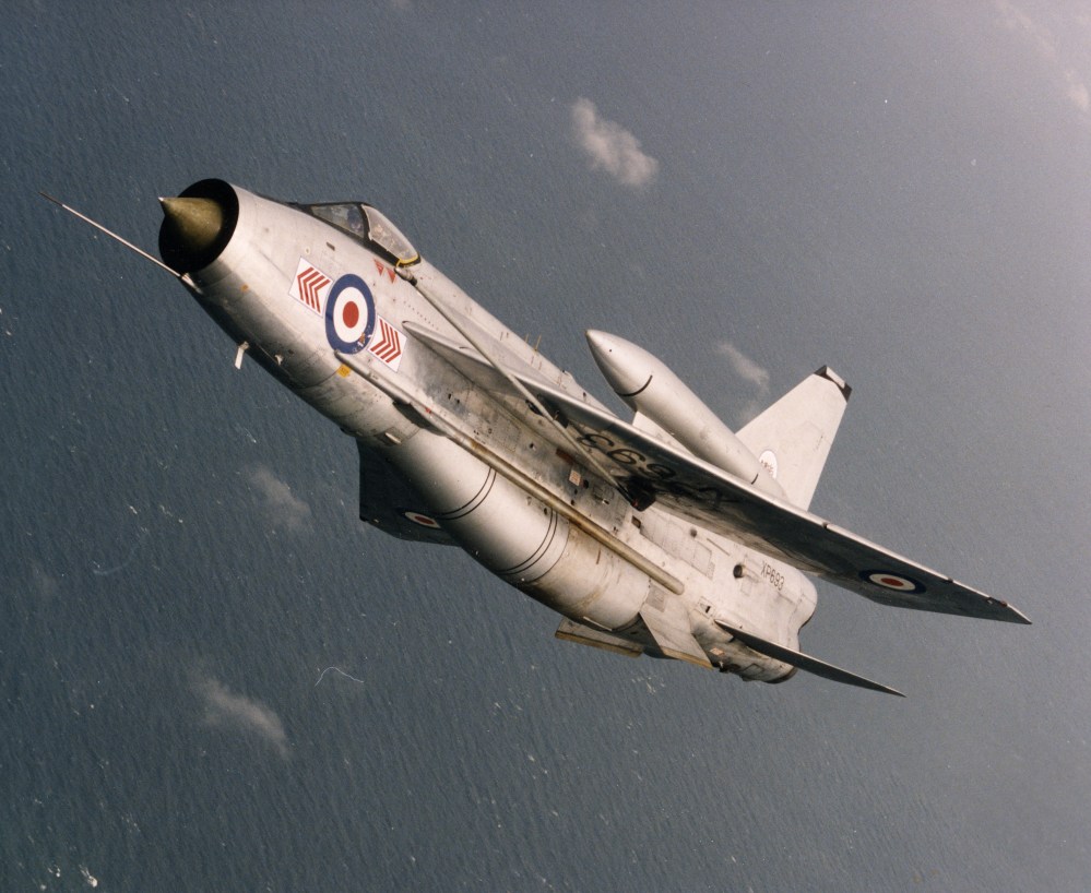 English Electric Lightning: English skies ripped apart by riveted ...