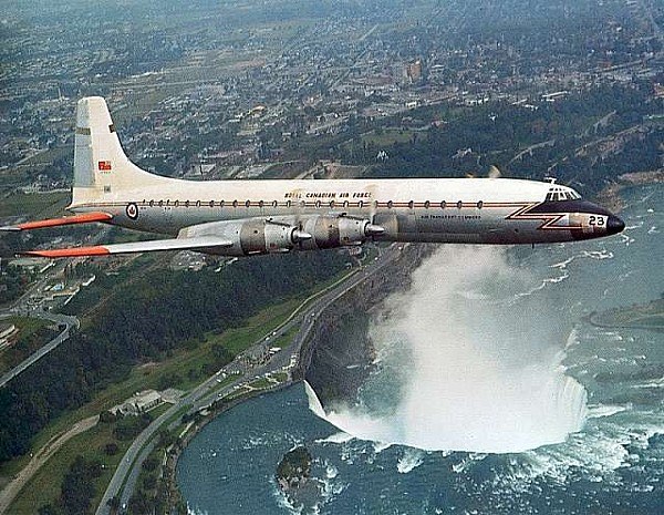 The 14 most attractive Canadian aeroplanes | Hush-Kit