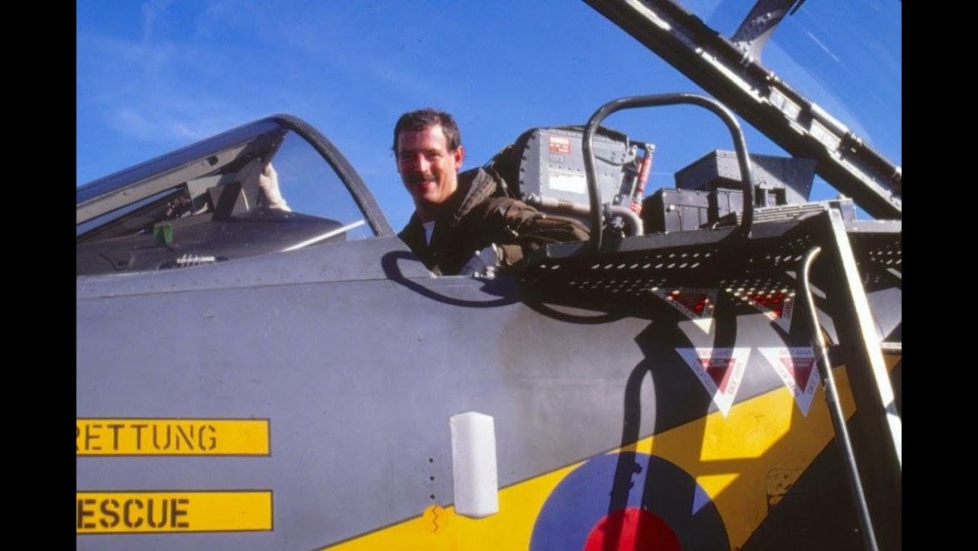 The Top 34 pilot moustaches | Hush-Kit