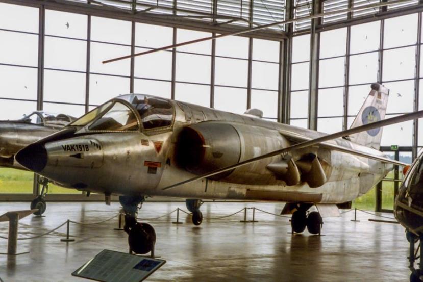 Dornier Do 31: the jump-jet tactical transport that actually flew ...