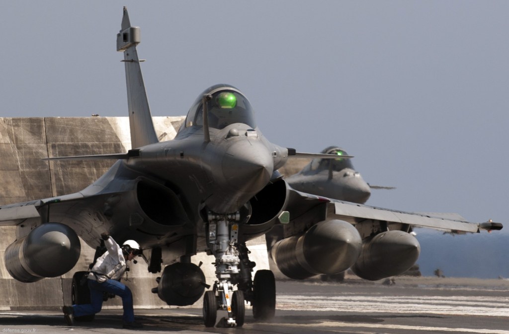 Flying & fighting in the Dassault Rafale: Interview with a Rafale ...