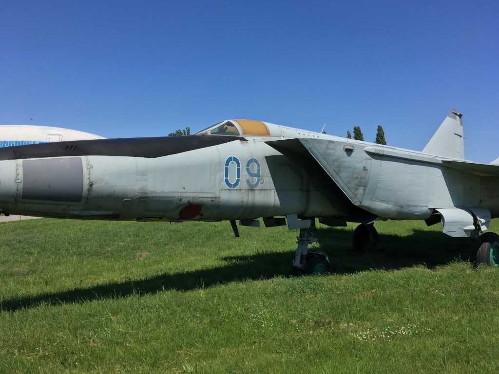 Campaign for Ukrainian MiG-25 for UK museum? | Hush-Kit