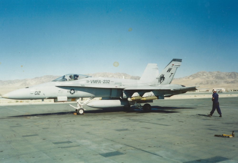 Flying & fighting in the F/A-18 Hornet: interview with a USMC Hornet ...
