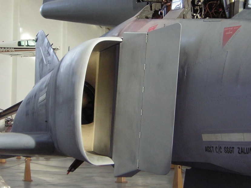 How all fighter planes suck: an idiot’s guide to supersonic air intakes ...