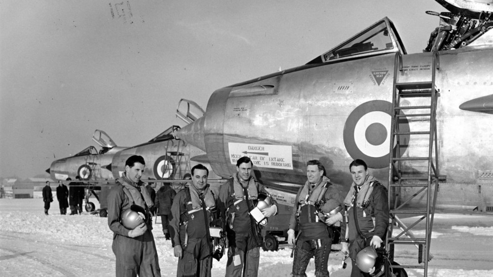 Ten Flying Freaks | Hush-Kit