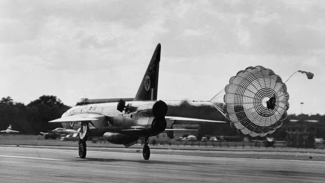 Ten Flying Freaks | Hush-Kit