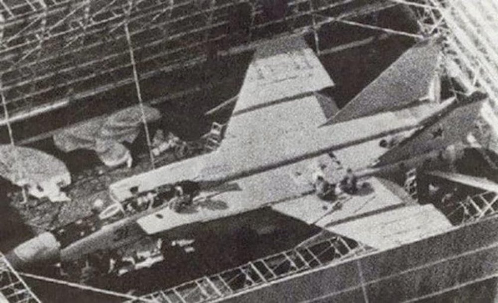 Top 10 Defector’s Aircraft | Hush-Kit
