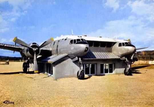 Top 14 Flying Machine Restaurants | Hush-Kit