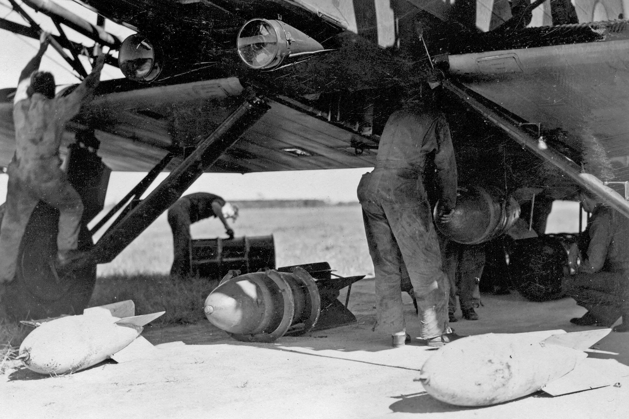 The time US bombers attacked a live volcano | Hush-Kit