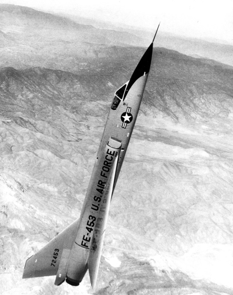 Cold War Fighter Pilot selects Top 10 Fighter Aircraft of 1960 | Hush-Kit