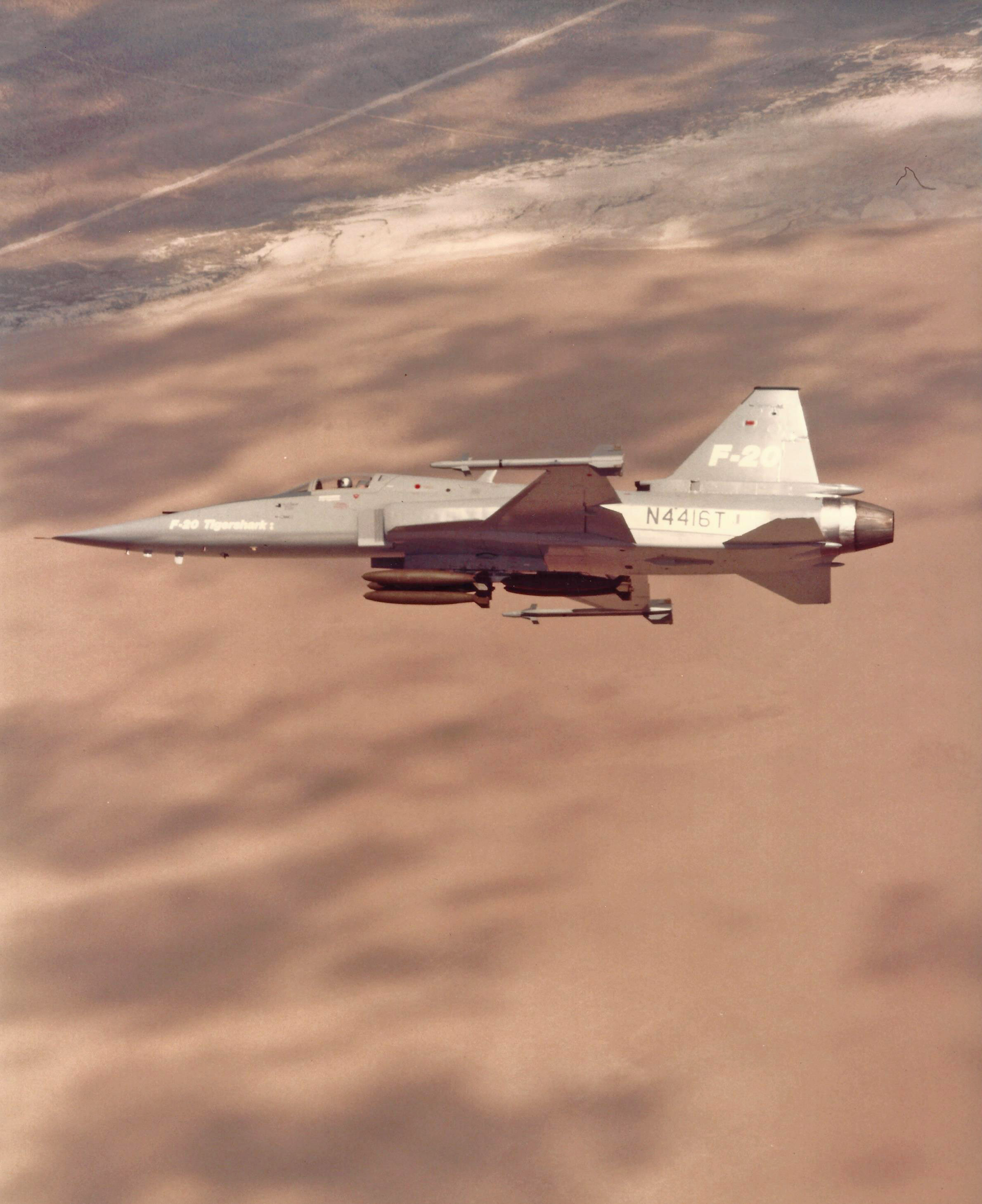 The story of the F-20 Tigershark (including pilot interview) | Hush-Kit