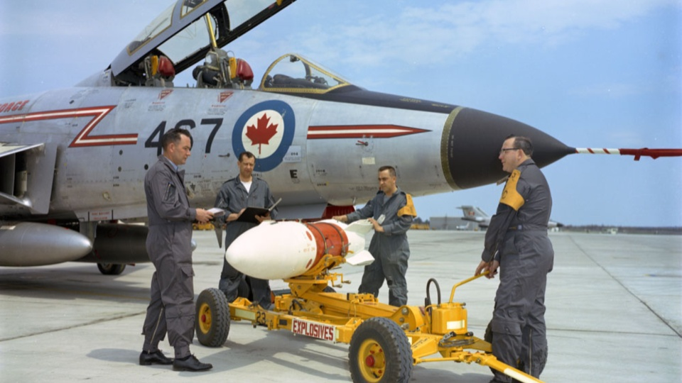 Low-level nuclear strike in the Canadian Starfighter | Hush-Kit