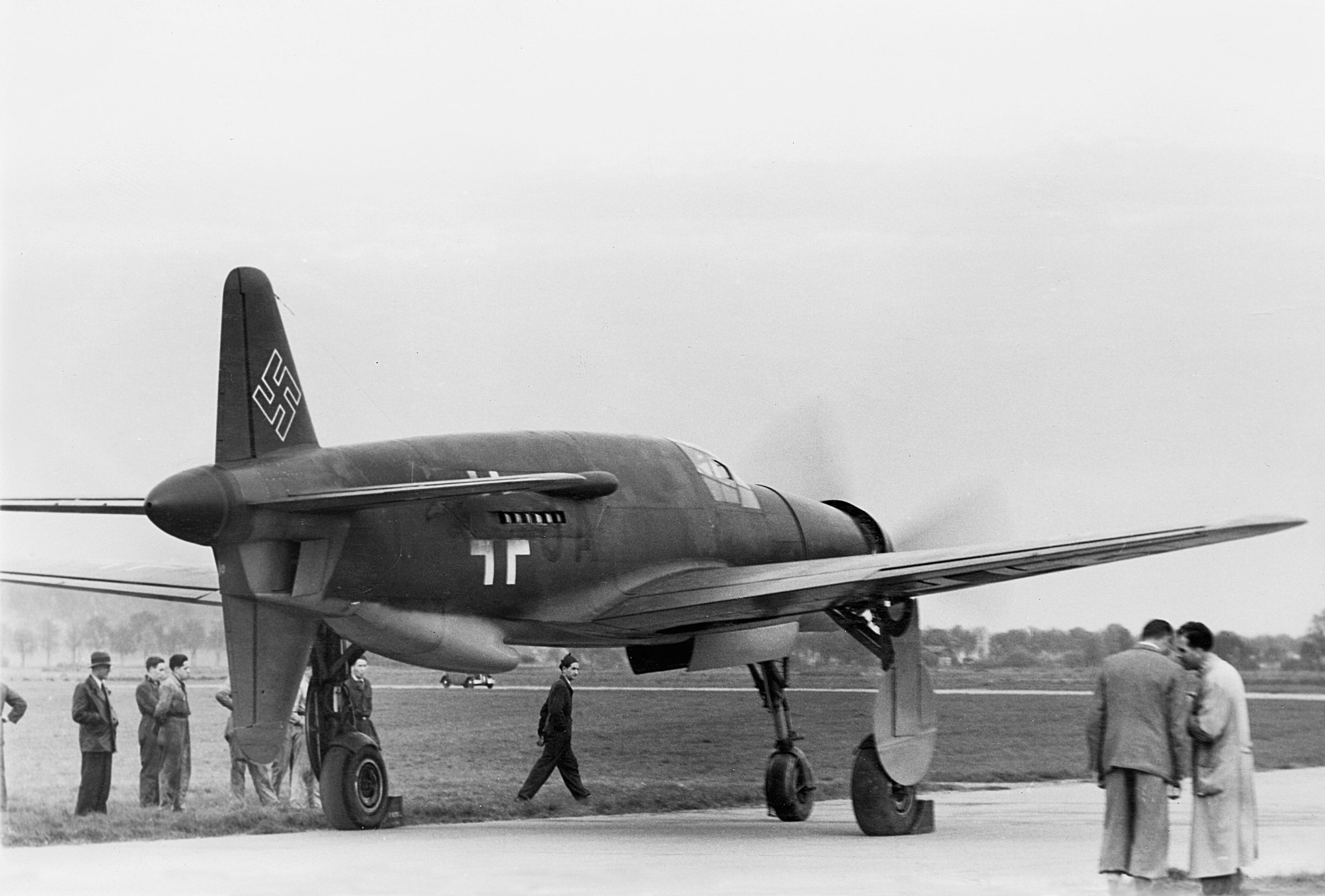 Dornier Do 335, secrets of the Nazi pushmi-pullyu advanced fighter ...